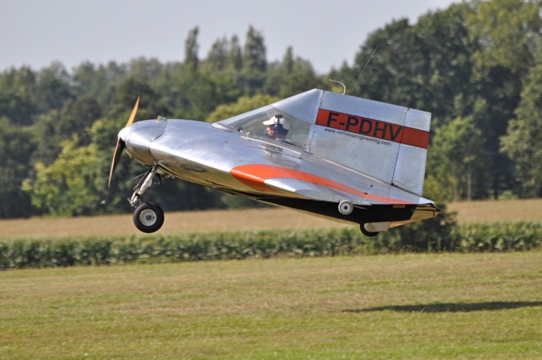 Aeronautical - D1 single seater and D2 two-seater unique delta aircraft.